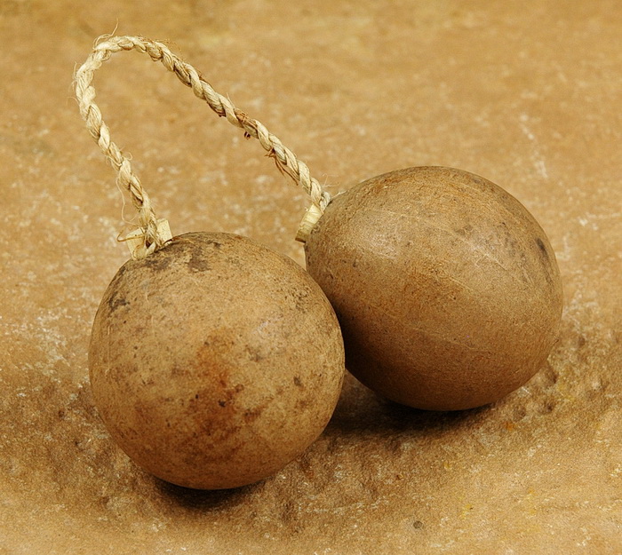 Afrika Musik Instrument - Televi / Rassel / Shekere - Afrikasia.de